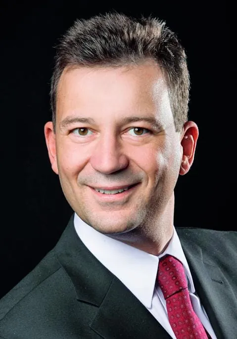 Inver Berner neuer Geschäftsführer - boden wand decke